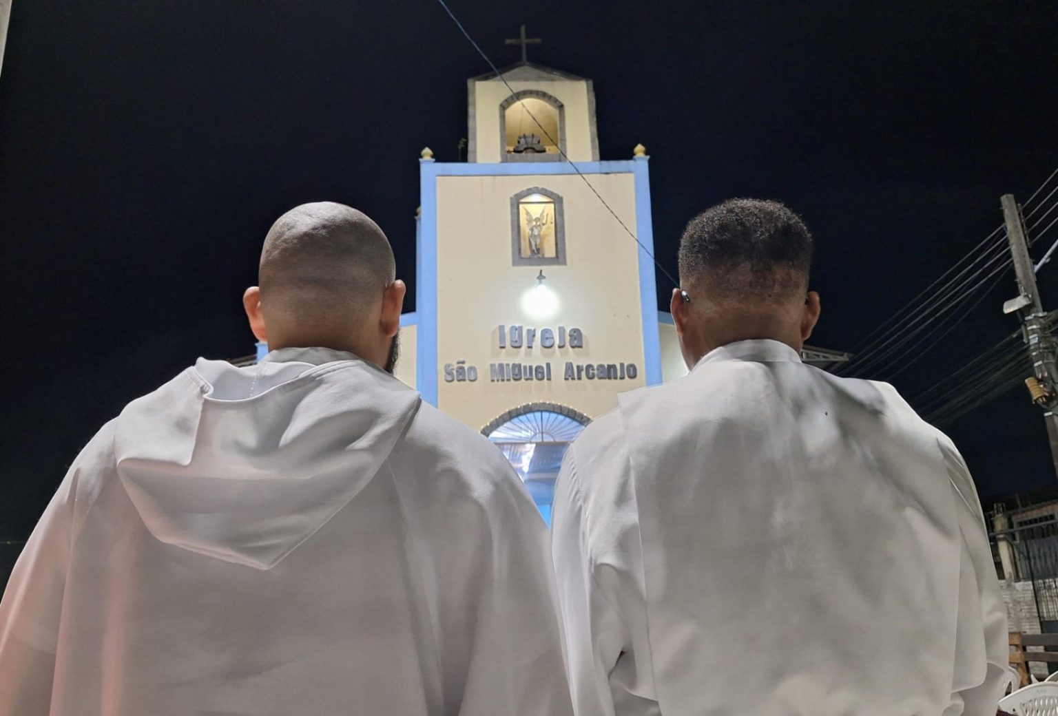 Los jóvenes misioneros Sergio y Anderson se consagran a Dios para la ...